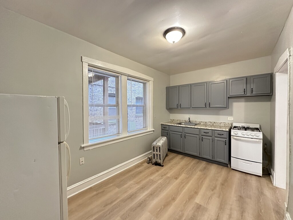 4827 N Springfield Ave Unit A2, Chicago, IL 60625 | Apartments.com