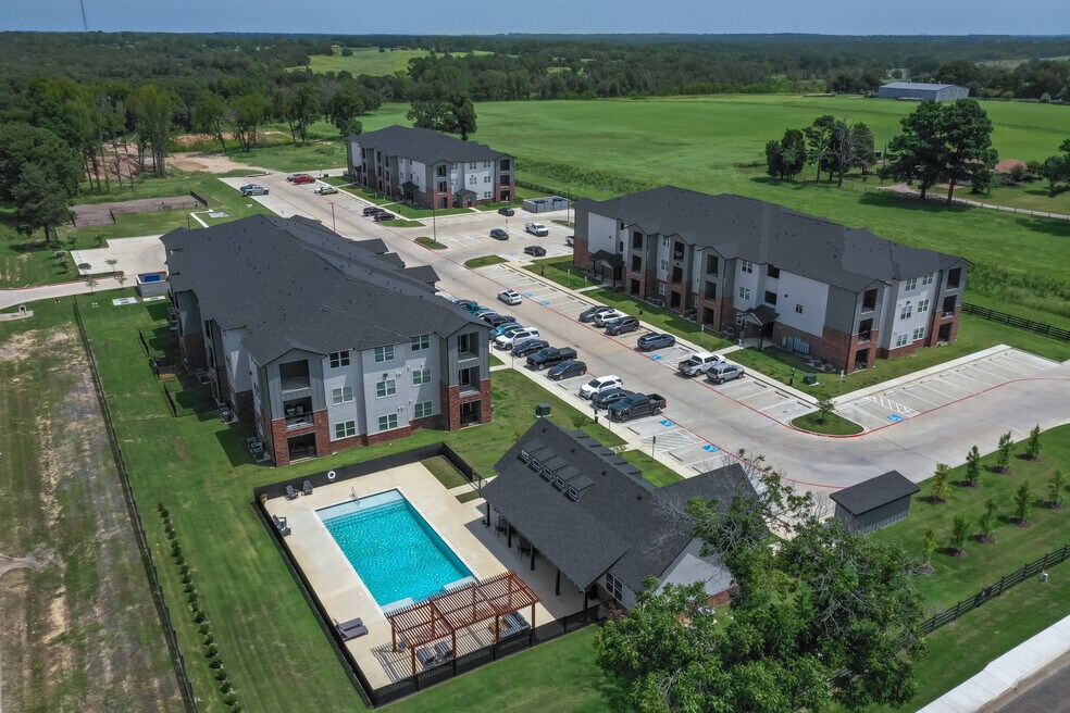 Apartments for Rent with High Ceilings Near Log Cabin TX | Apartments.com