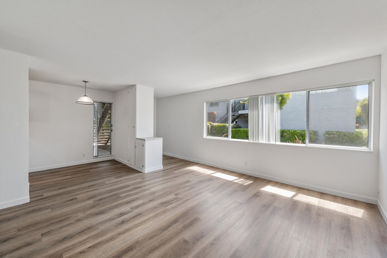 Wavecrest Lanai Apartments - 2028 Franciscan Way Alameda, CA 94501 ...