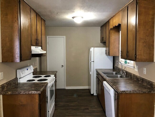 721 Pointe Ct Unit D, Tallahassee, FL 32308 - Room for Rent in ...