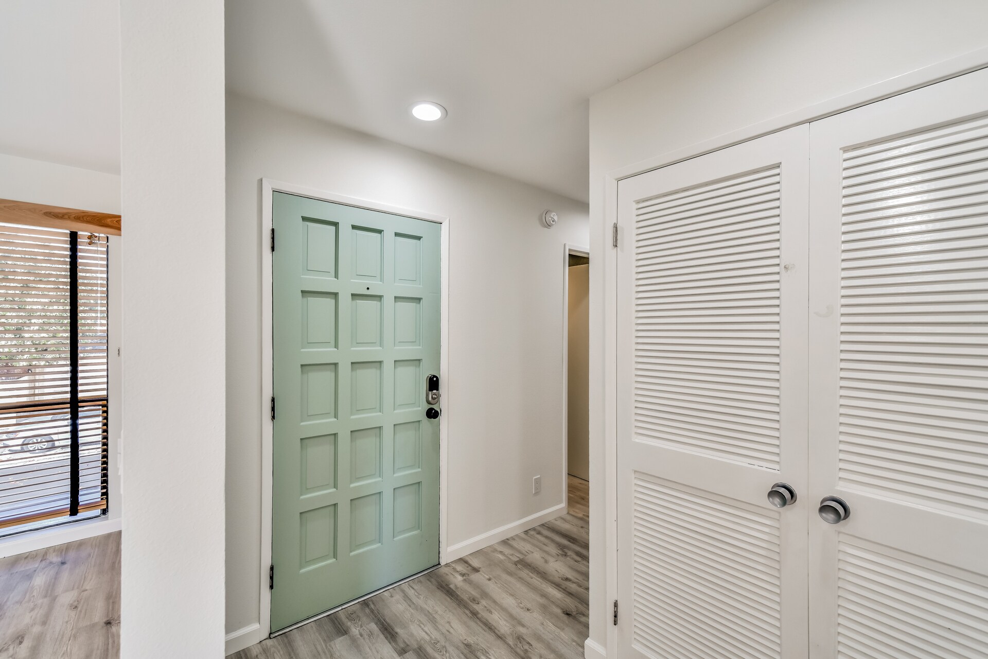 11064 La Grange Ave, Los Angeles, CA 90025 - Townhome Rentals in Los ...