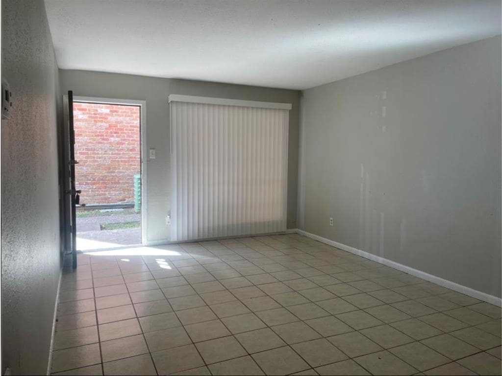 9616 Long Point Rd Unit 33, Houston, TX 77055 - Condo for Rent in ...