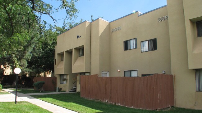 Sun Plaza Apartments - Albuquerque, NM | Apartments.com