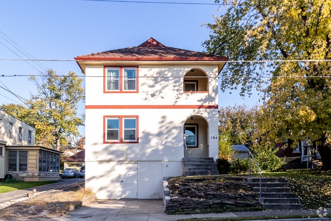 Stephen Kemper Farm Apartments for Rent with Extra Storage - Cincinnati ...