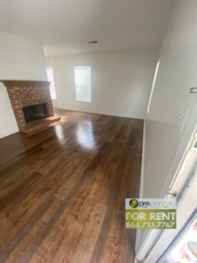 6 Pointer Ln Unit Pointer Ln 06B, Greenville, SC 29607 - Room for Rent ...