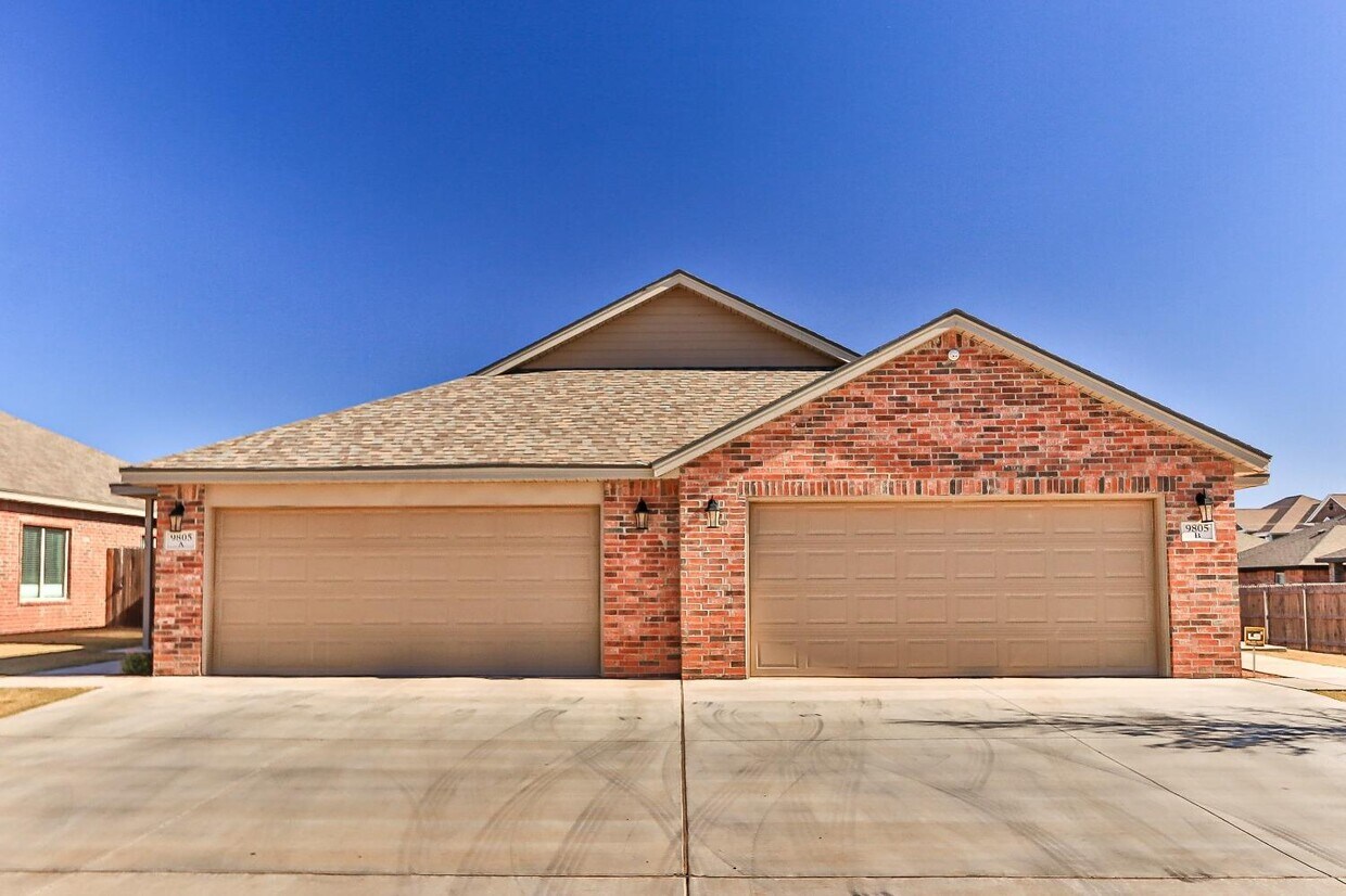 9803 Uvalde Ave, Lubbock, TX 79423 - Townhome Rentals in Lubbock TX ...