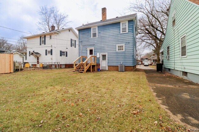 1306 Pemberton Dr, Fort Wayne, IN 46805 - House Rental in Fort Wayne ...