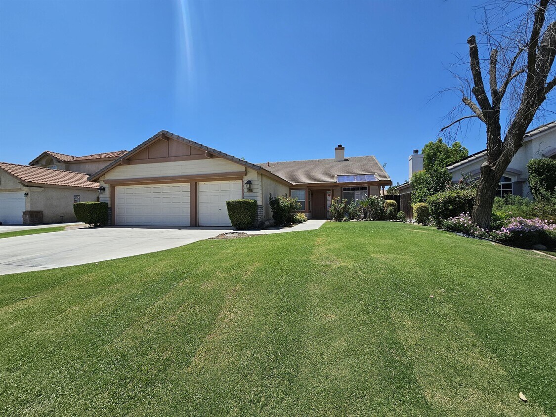 5715 Greenhorn Mountain Ct, Bakersfield, CA 93313 - House Rental in ...