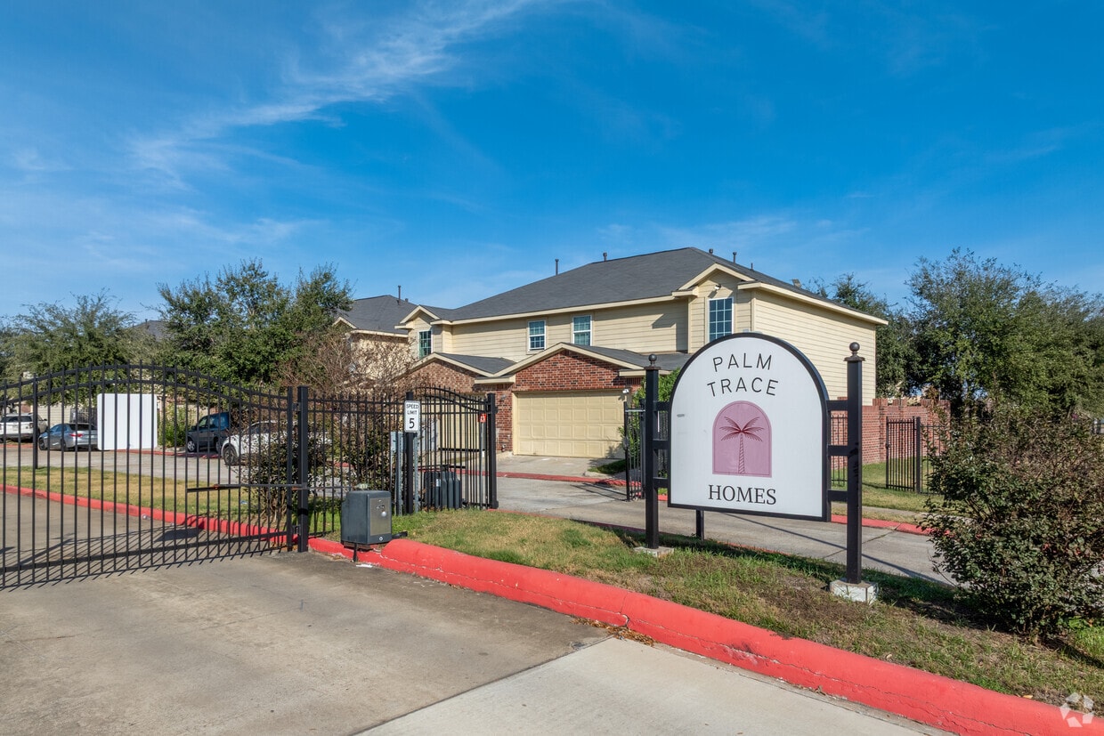 Palm Trace Homes Townhomes for Rent - Houston, TX | Apartments.com