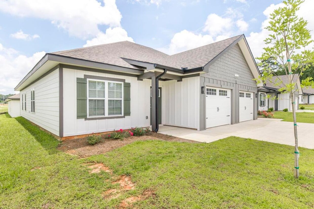 The Grove By Asteri Townhomes for Rent - Perry, GA | Apartments.com