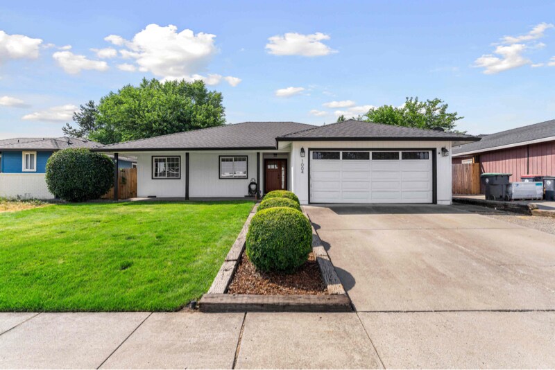 1004 Juanita Way, Central Point, OR 97502 | Apartments.com