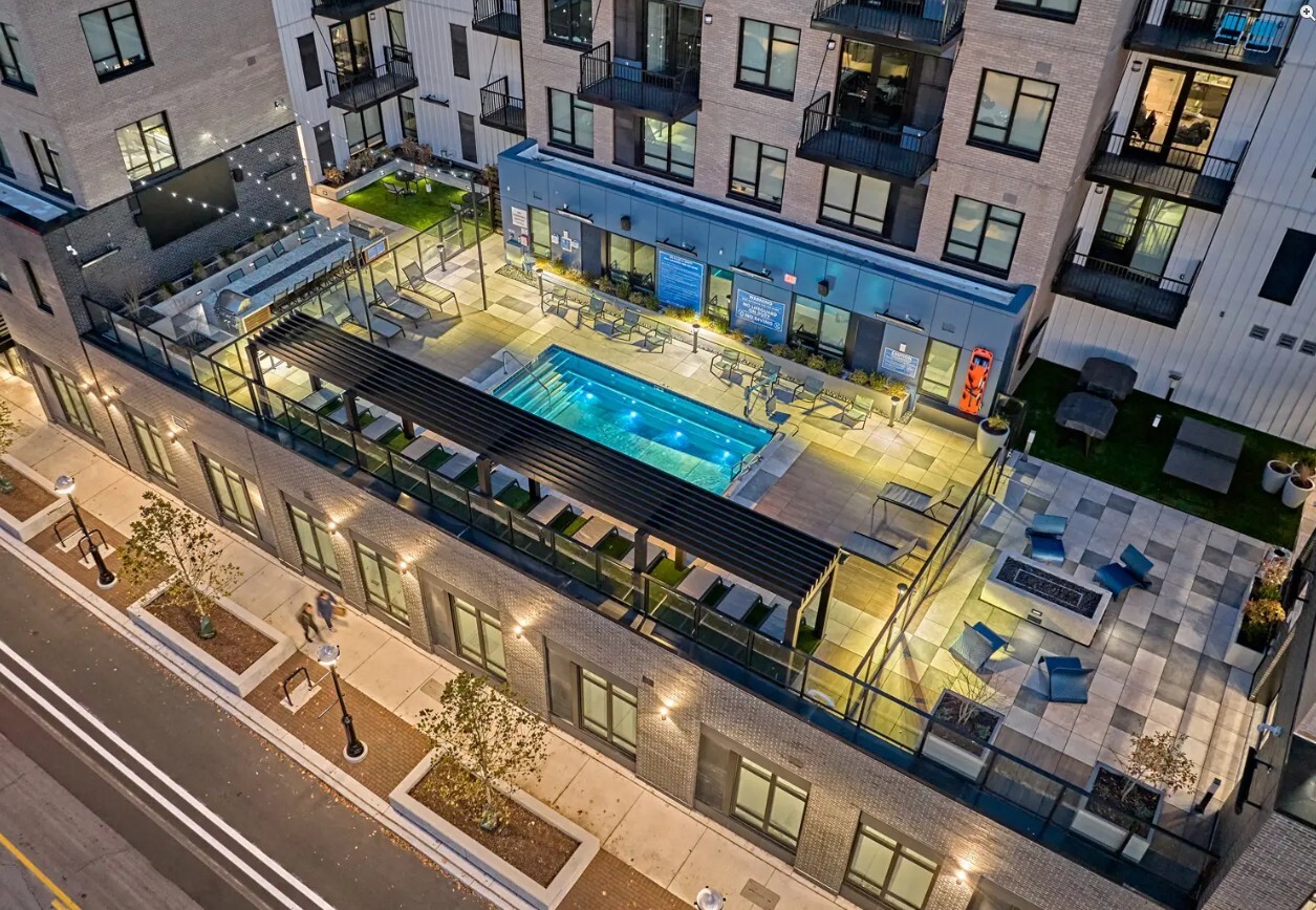 The Standard at Ann Arbor - 425 S Main St Ann Arbor, MI 48104 ...
