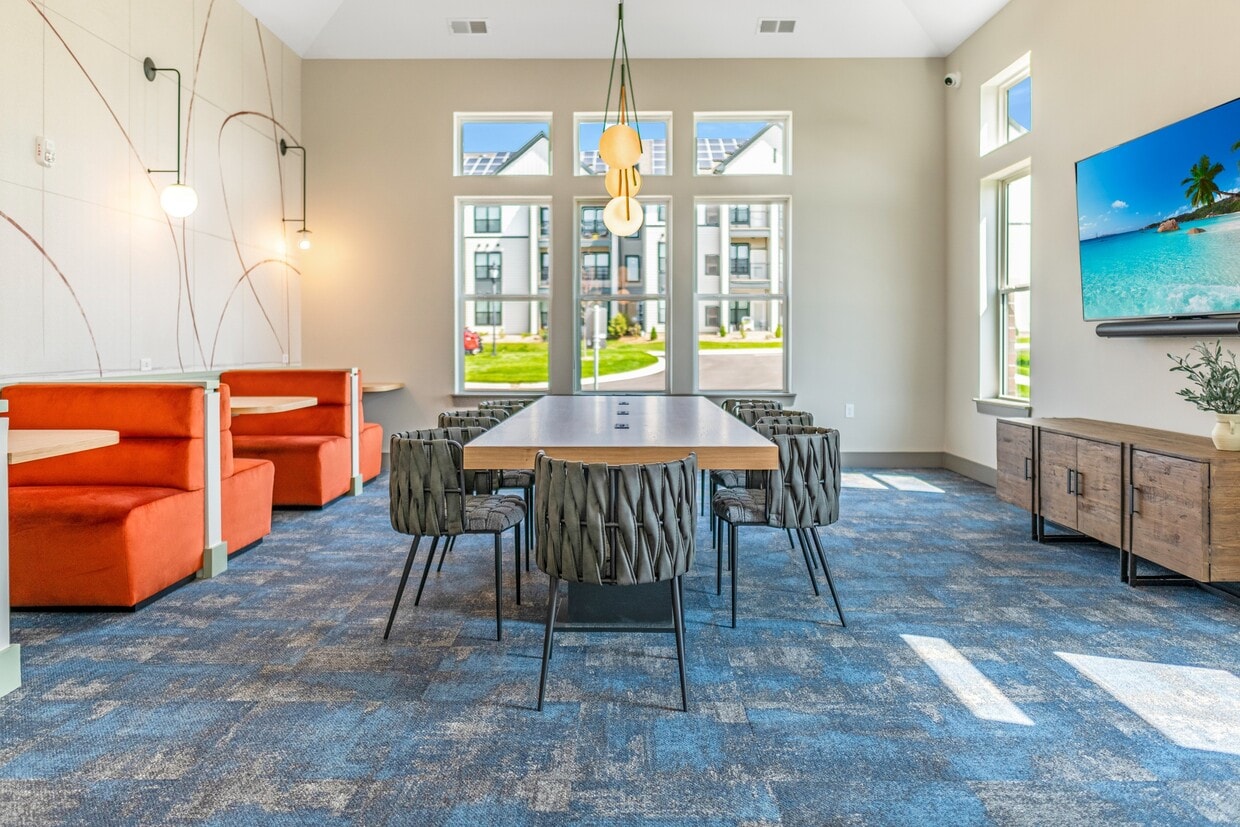 The Waters at Pike Creek Apartments - 6965 70th Ct Kenosha, WI 53142 ...