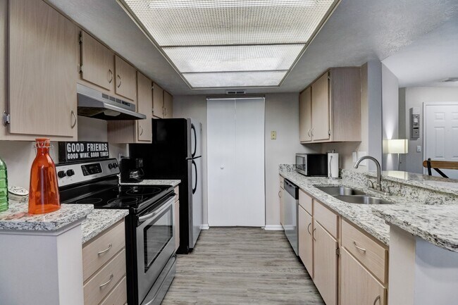 BrookStone Village - Apartments in Cincinnati, OH | Apartments.com