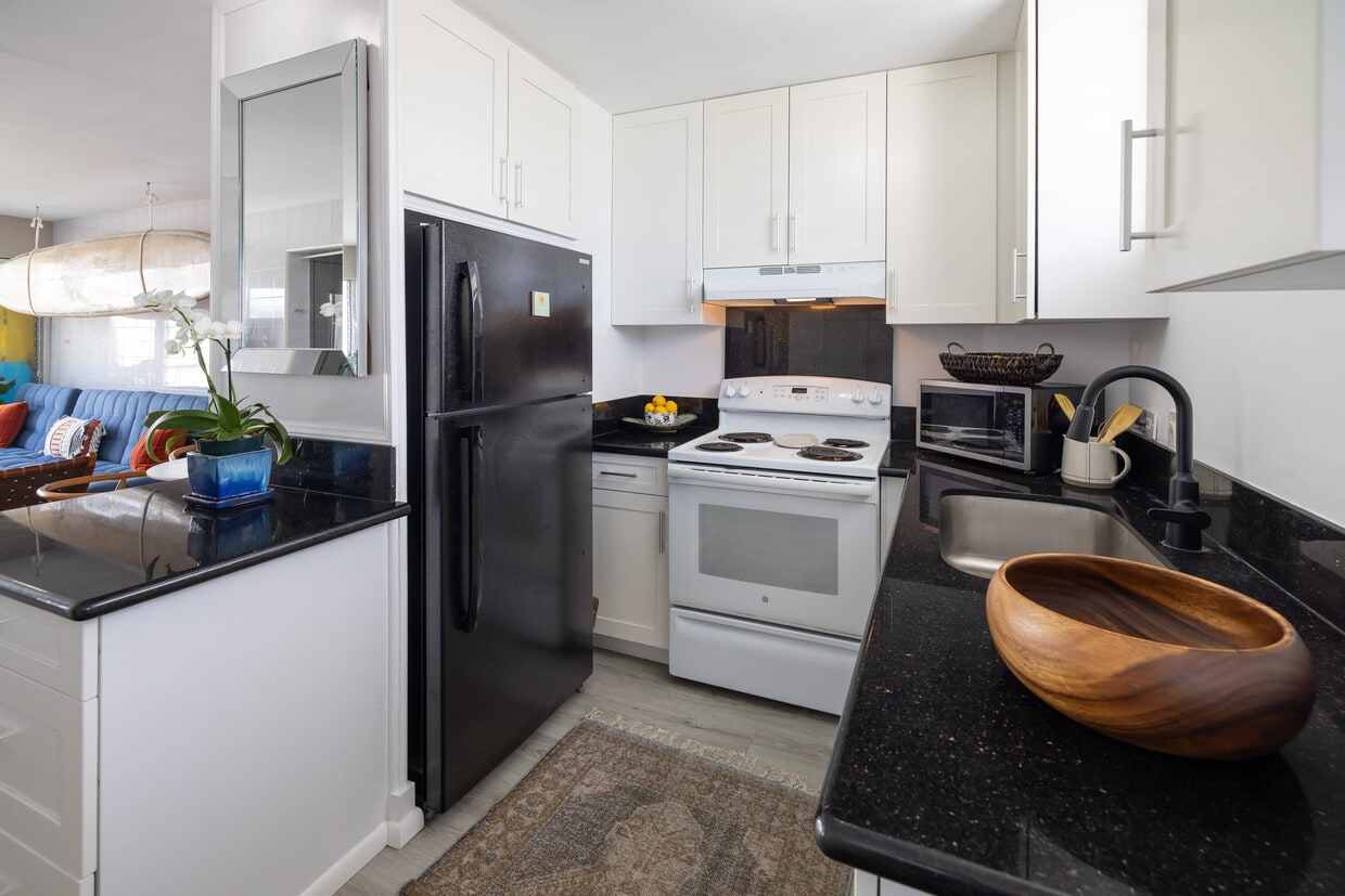 2440 Date St Unit 702, Honolulu, HI 96826 - Condo for Rent in Honolulu ...