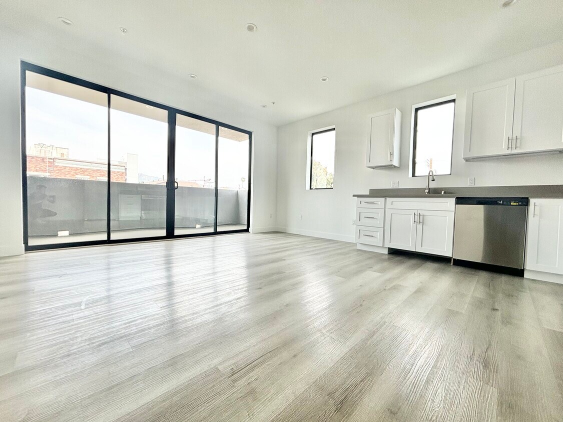 5614 Lexington Ave Unit 301, Los Angeles, CA 90038 - Room for Rent in ...