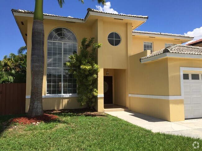 Adrian Homes At Lago Mar Apartments for Rent - Miami, FL - 6 Rentals ...