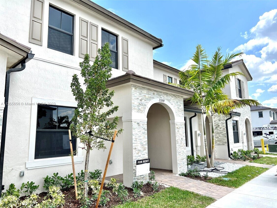 23247 SW 129th Path, Miami, FL 33170 - House Rental in Miami, FL ...