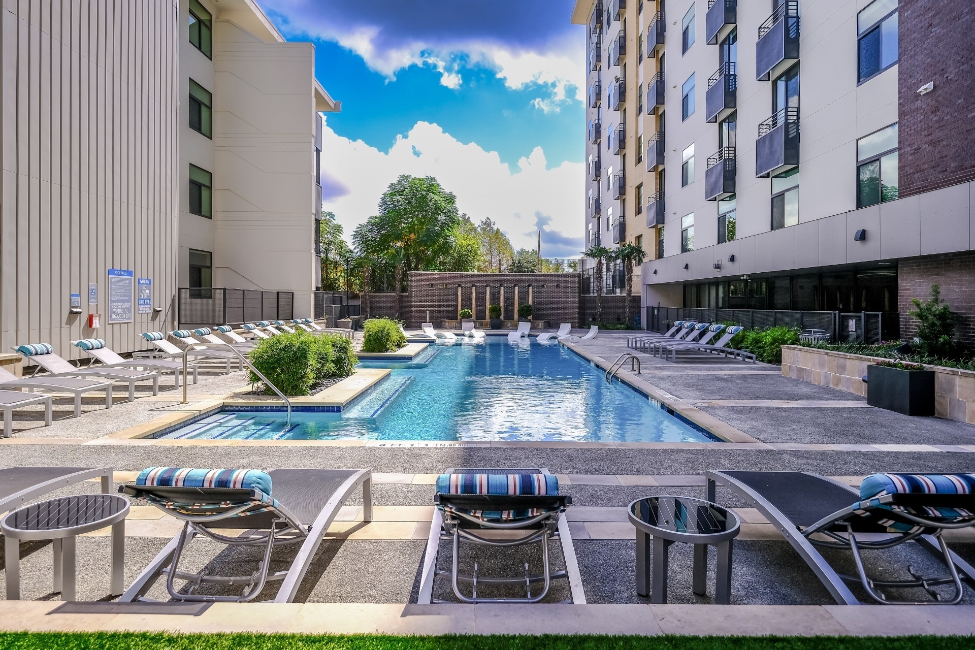 Berkshire Riverview - 1300 E Riverside Dr Austin, TX 78741 | Apartments.com