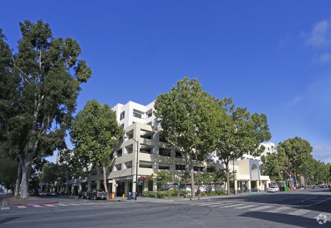 Colonnade Apartments San Jose