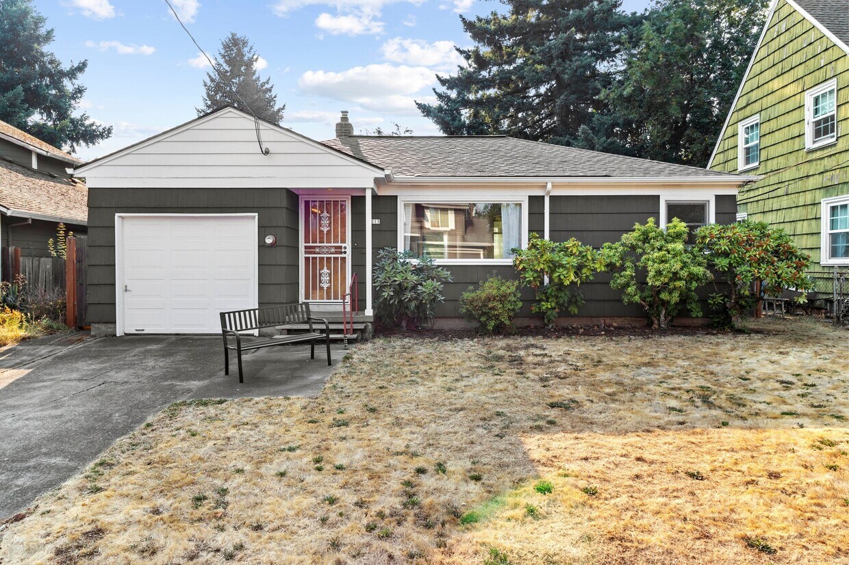 3215 SE 56th Ave, Portland, OR 97206 - House Rental in Portland, OR ...