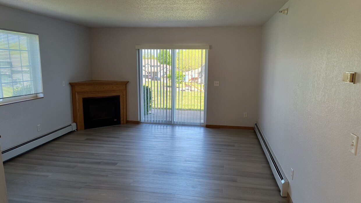 Rock Ridge Apartments - 604 Knight St Saint Peter, MN 56082 ...