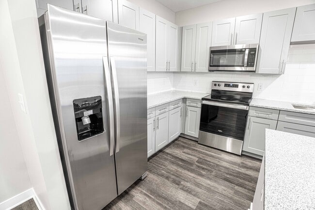 Founders Pointe Apartments - 7505 Founders Way Franklin, IN 46131 ...