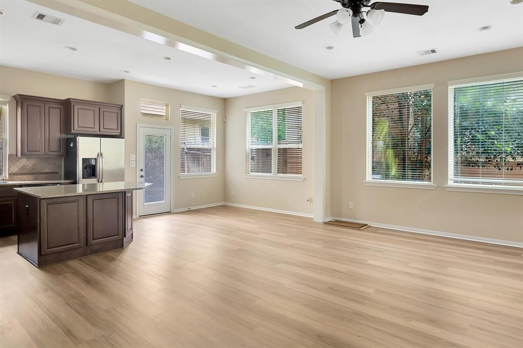 15 Cheswood Manor Court, The Woodlands, TX 77382 - Condo for Rent in ...