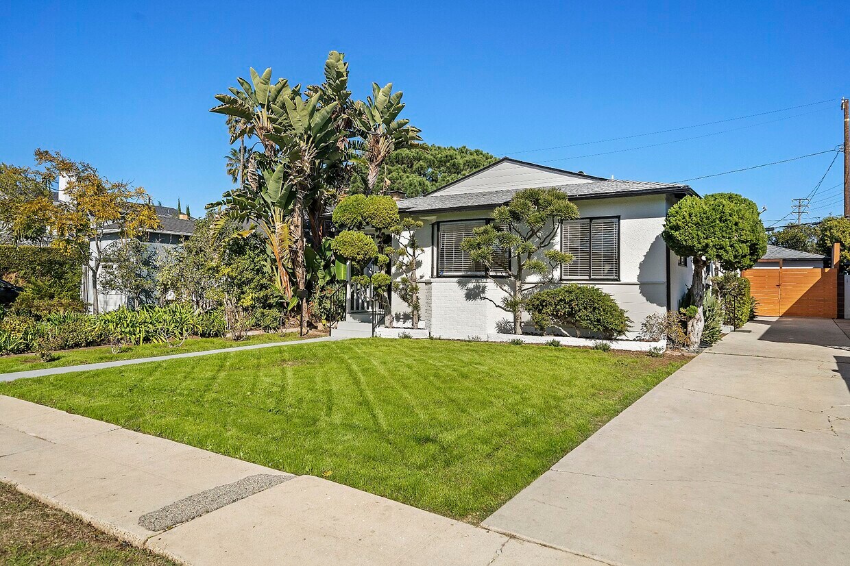 3492 Rosewood Ave, Los Angeles, CA 90066 - House Rental in Los Angeles, CA | Apartments.com