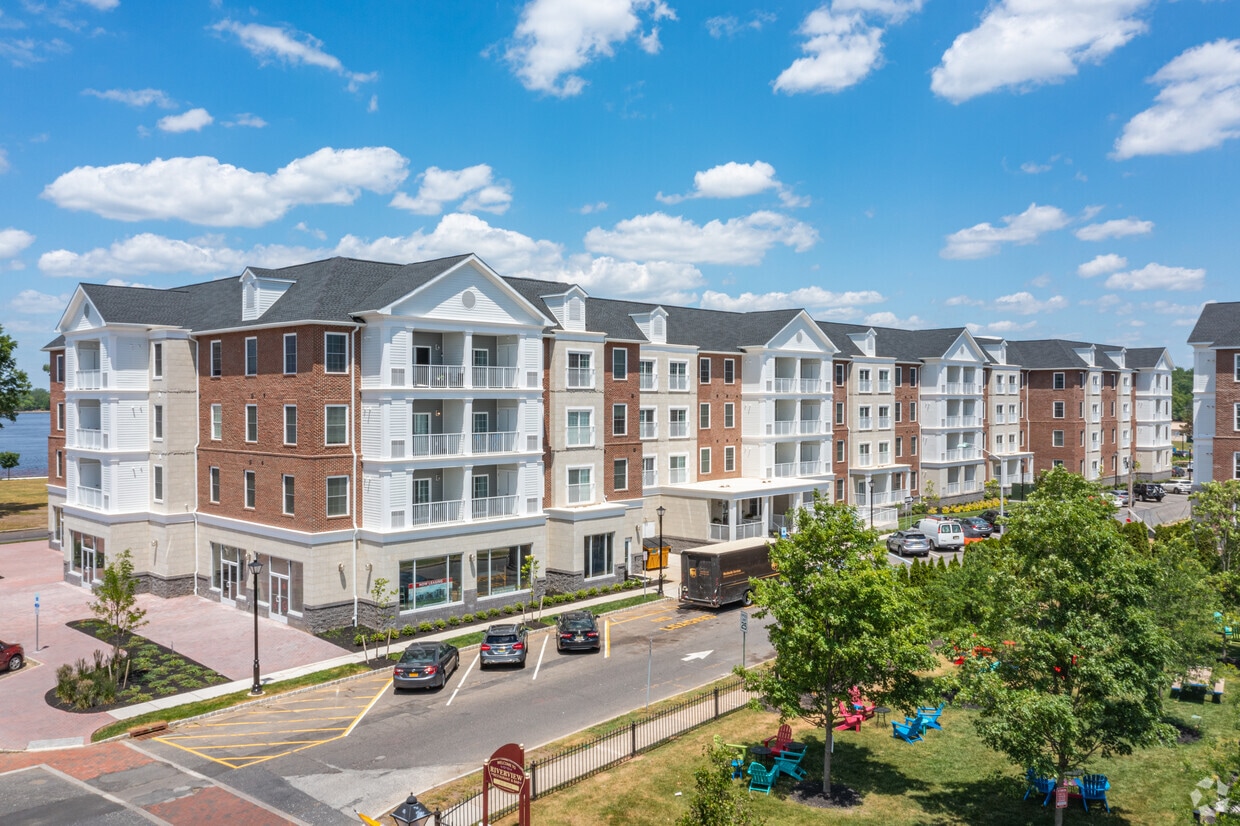Pearl Pointe Apartments - Apartments in Burlington, NJ | Apartments.com