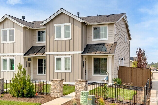 Nottingham Square Houses under $2,500 - Bend, OR - 9 Homes | Apartments.com