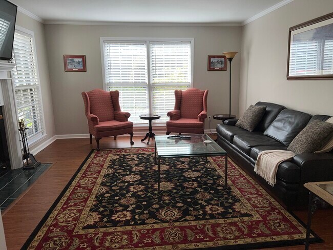 324 Laurens St SW, Aiken, SC 29801 - Condo for Rent in Aiken, SC ...