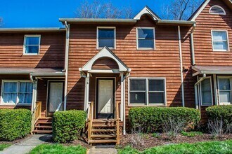 Lantern Ridge Heatherbrook Apartments for Rent with Parking - Winston ...