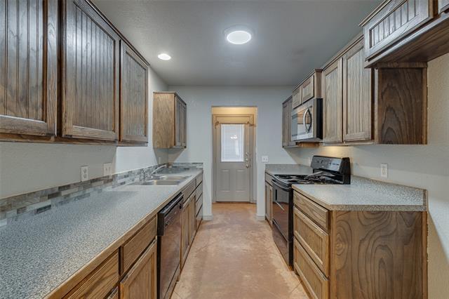 212 Walnut Bend Rd, Springtown, TX 76082 - Townhome Rentals in ...