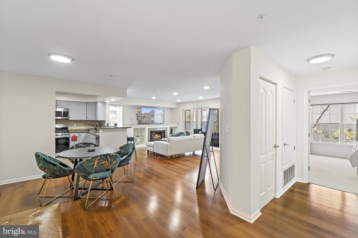 6601 Thackwell Way Unit 3-I, Alexandria, VA 22315 - Room for Rent in ...