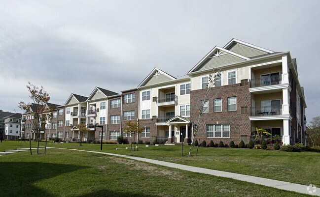 Stone Bridge at Raritan - Apartments in Raritan, NJ | Apartments.com