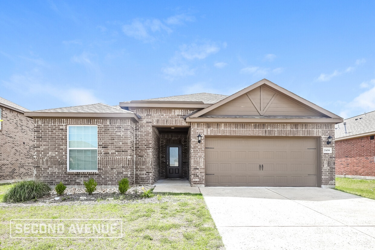 2109 Lorrie Ln, Weatherford, TX 76087 | Apartments.com