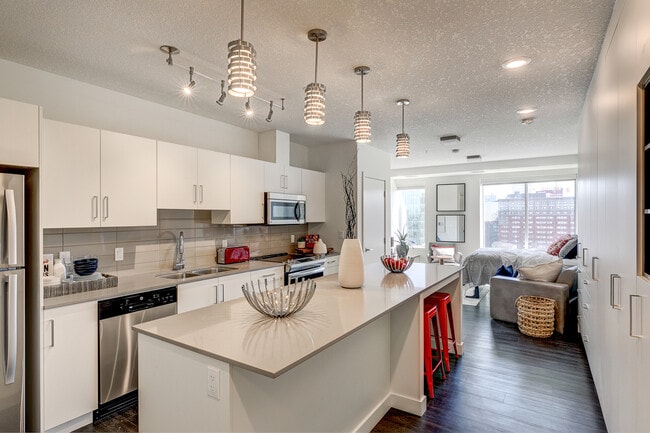 Minchau Edmonton Student Apartments for Rent - Edmonton, AB - 1,286 ...