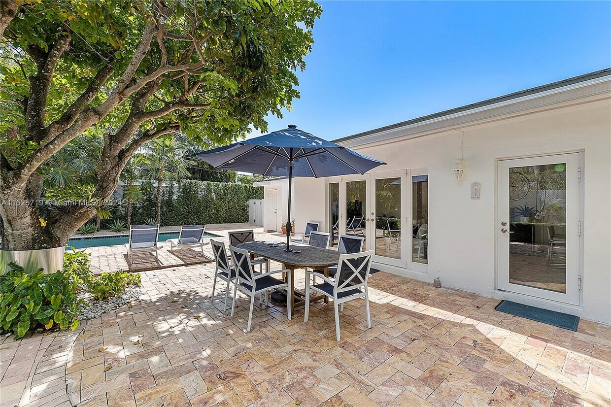 301 Hampton Ln, Key Biscayne, FL 33149 - House Rental in Key Biscayne ...