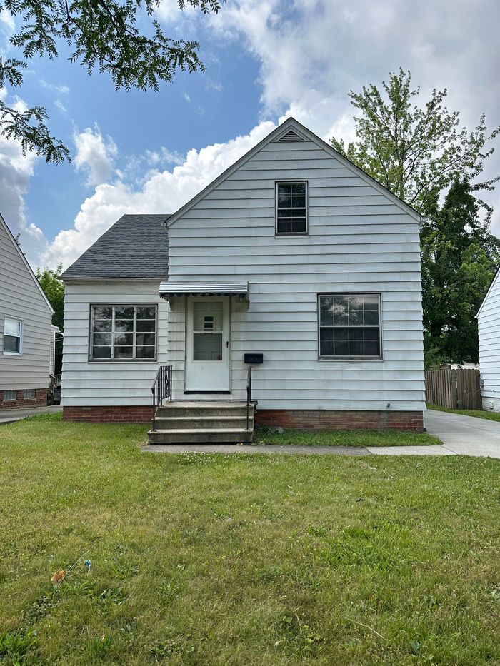 20710 Raymond St, Maple Heights, OH 44137 - Townhome Rentals in Maple ...