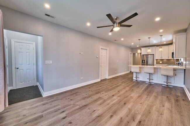 4323 S Talman Ave, Chicago, IL 60632 - House Rental in Chicago, IL ...