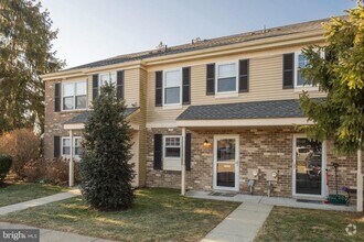 Oxford of Blue Bell Apartments for Rent with Parking - Blue Bell, PA ...