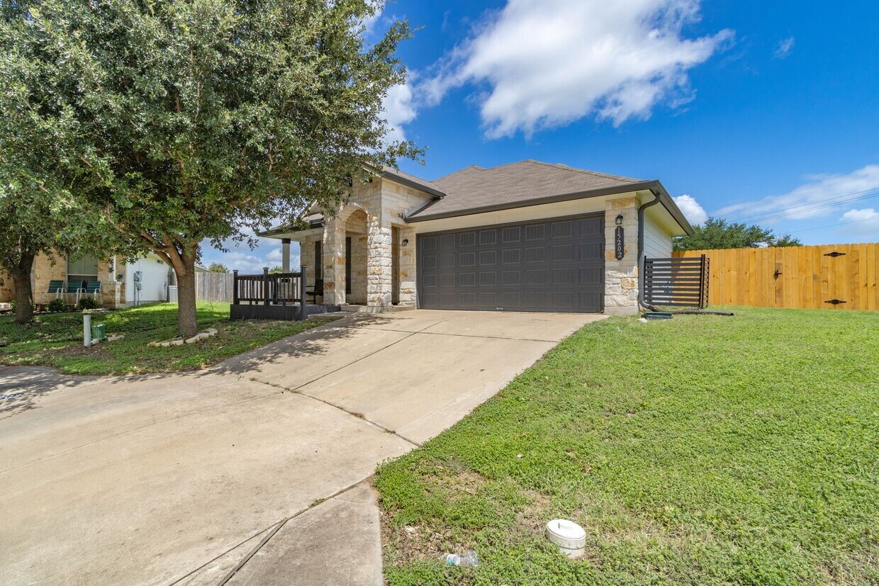 15202 Lucian Dr, Austin, TX 78725 - House Rental in Austin, TX ...