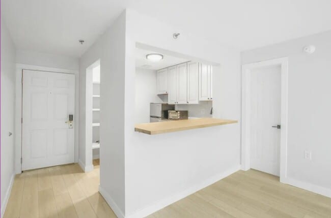 Aztec Apartments with EV Charging