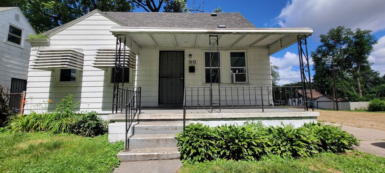1612 S Liddesdale St, Detroit, MI 48217 - House Rental in Detroit, MI ...