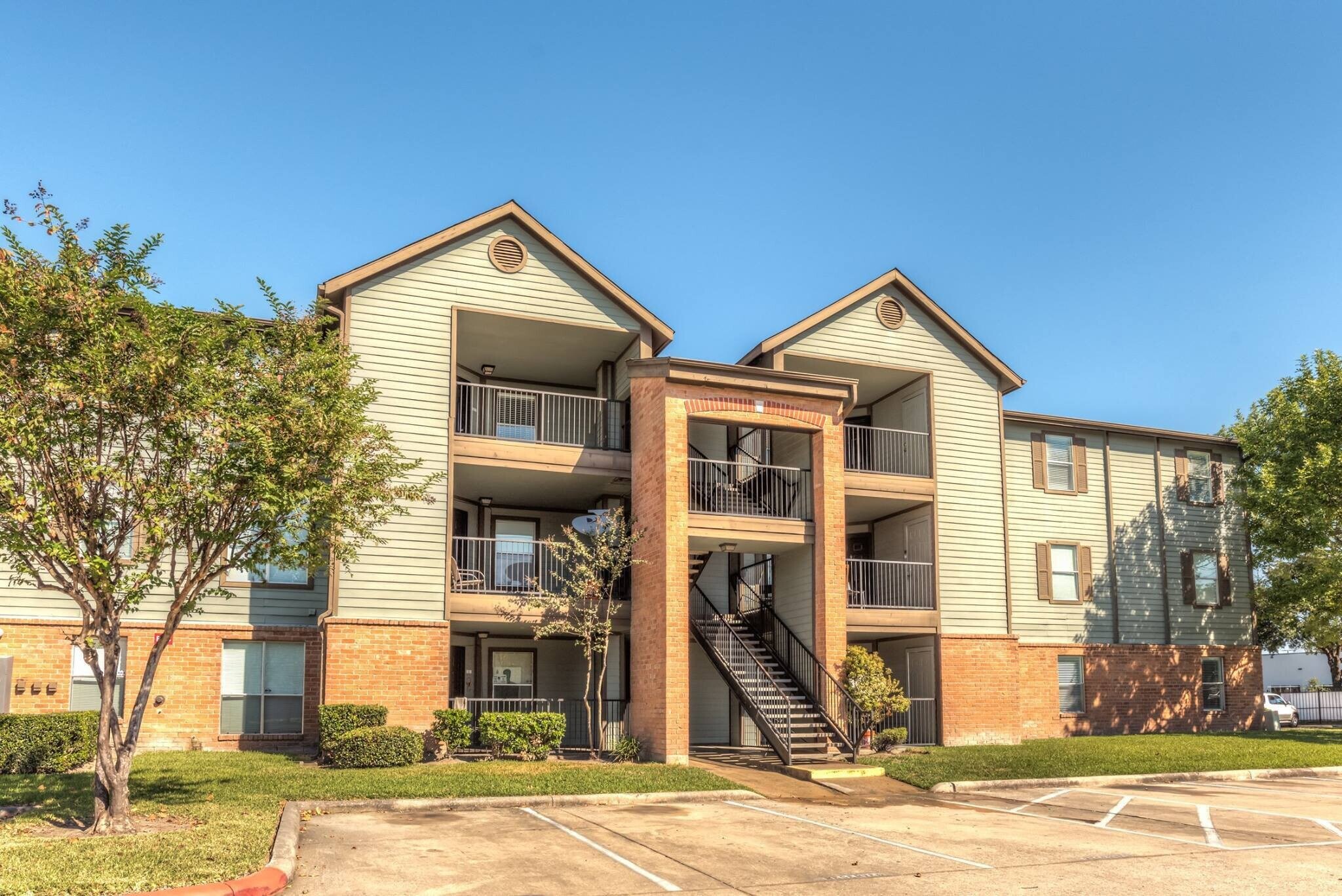 Sutter Ranch - 10445 Greens Crossing Blvd Houston, TX 77038 ...