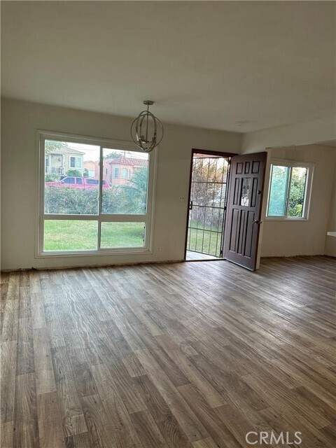 1323 W R St, Los Angeles, CA 90744 - House Rental in Los Angeles, CA ...