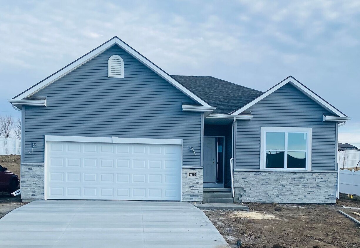 17302 Morgan Ave, Gretna, NE 68028 - House Rental in Gretna, NE ...
