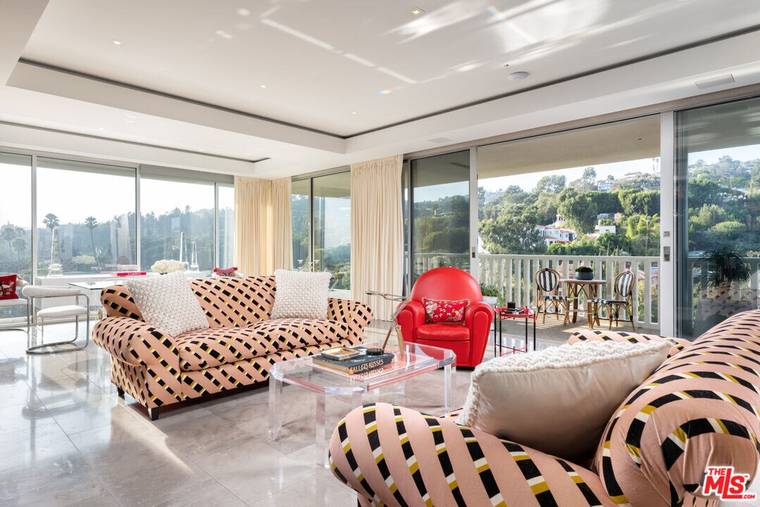 9255 Doheny Rd Unit 1001, West Hollywood, CA 90069 - Room for Rent in ...