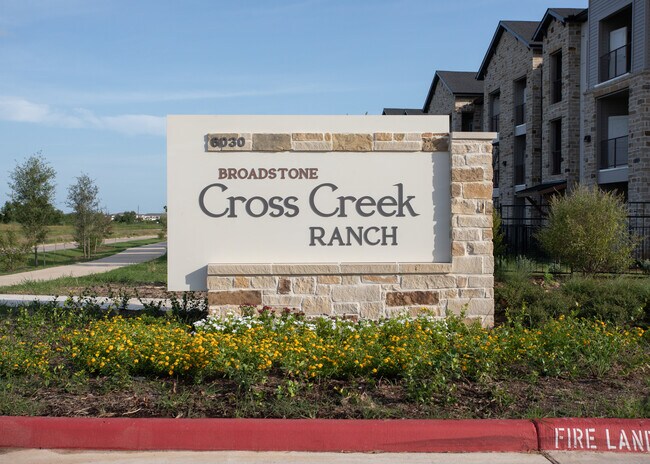 Broadstone Cross Creek Ranch - Apartments in Fulshear, TX | Apartments.com